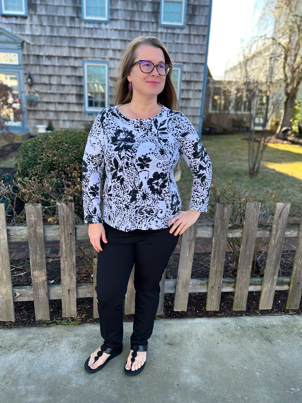 Escape by Habitat Black Paisley Step Hem Boxy Tee – Blooming Boutique